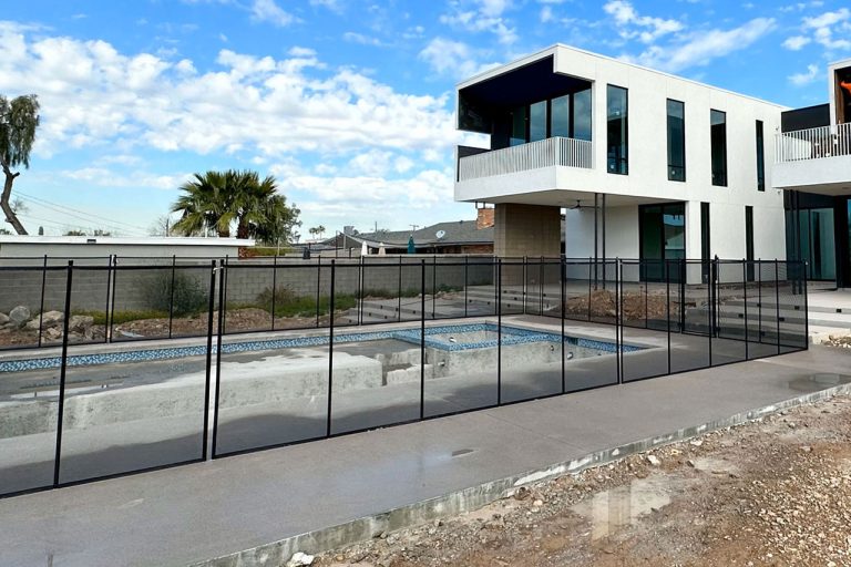 5 Essential Pool Safety Fence Features to Look For - Phoenix Pool Fencing